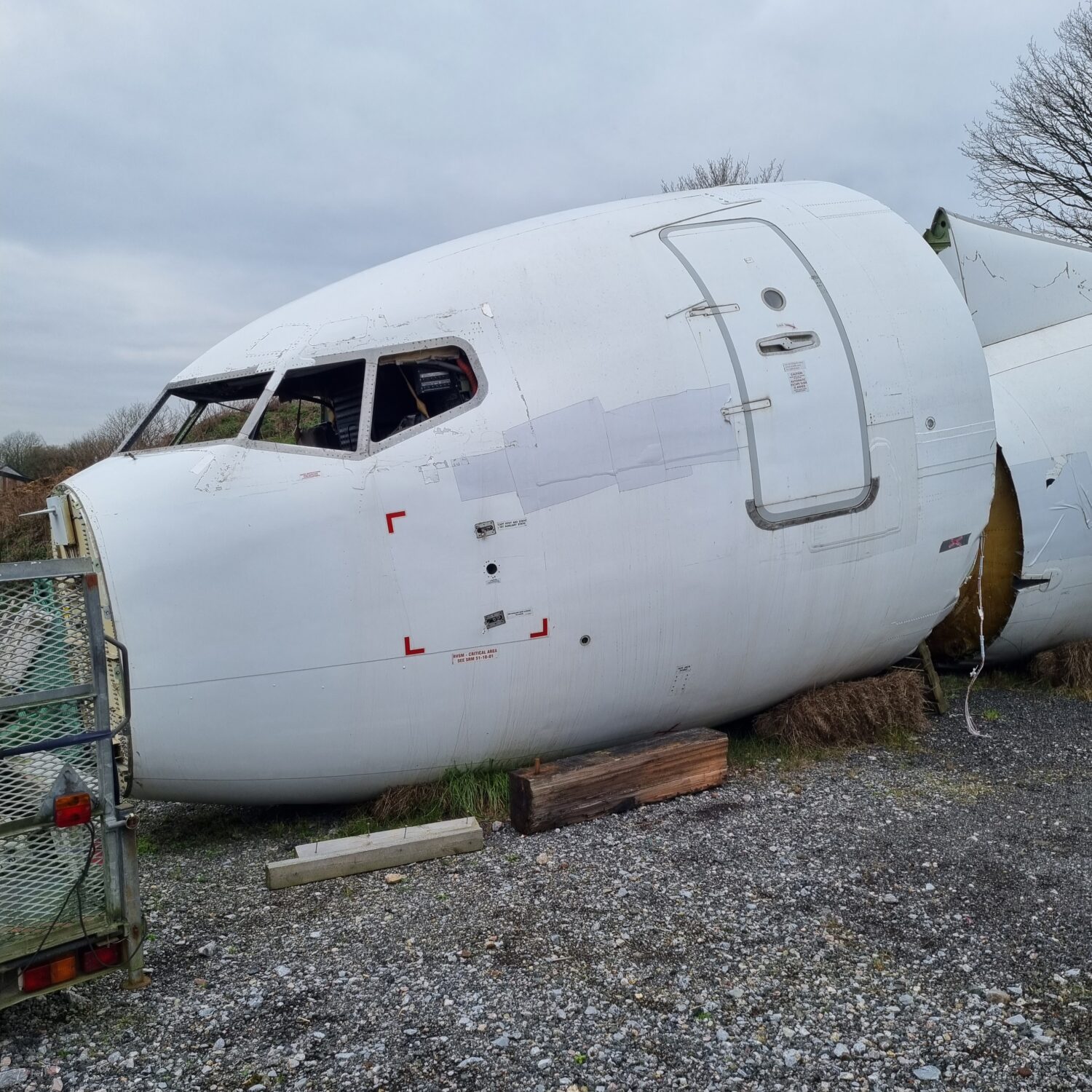 737 Cockpit - GB Salvage