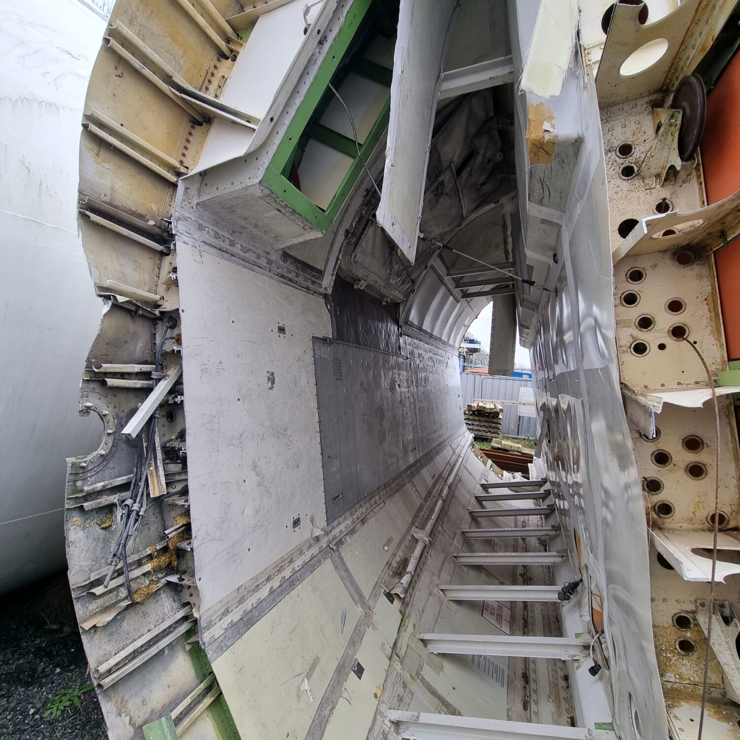 737 fuselage section from GB Salvage - plane salvagers