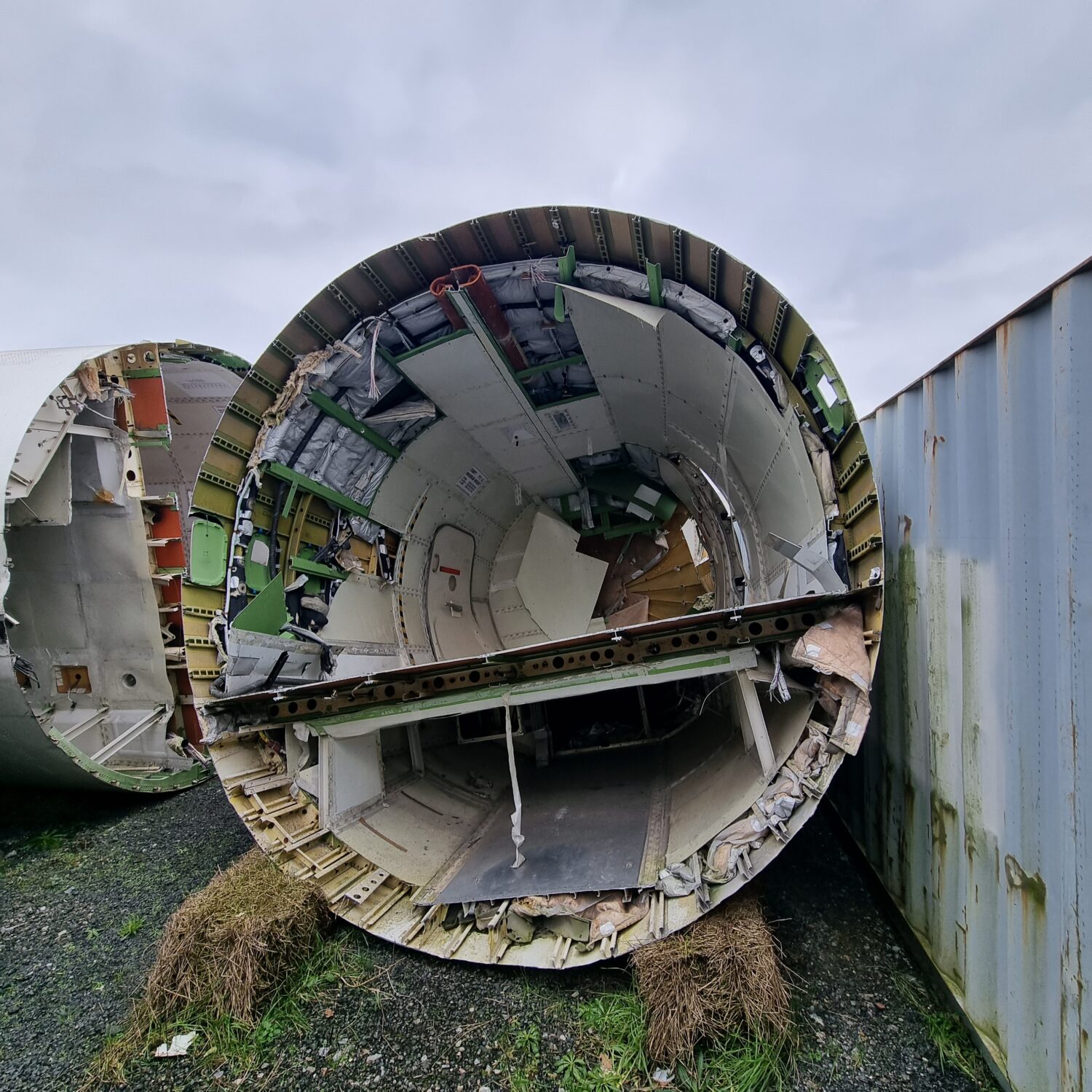 Boeing 737 Fuselage Tail Section from GB Salvage